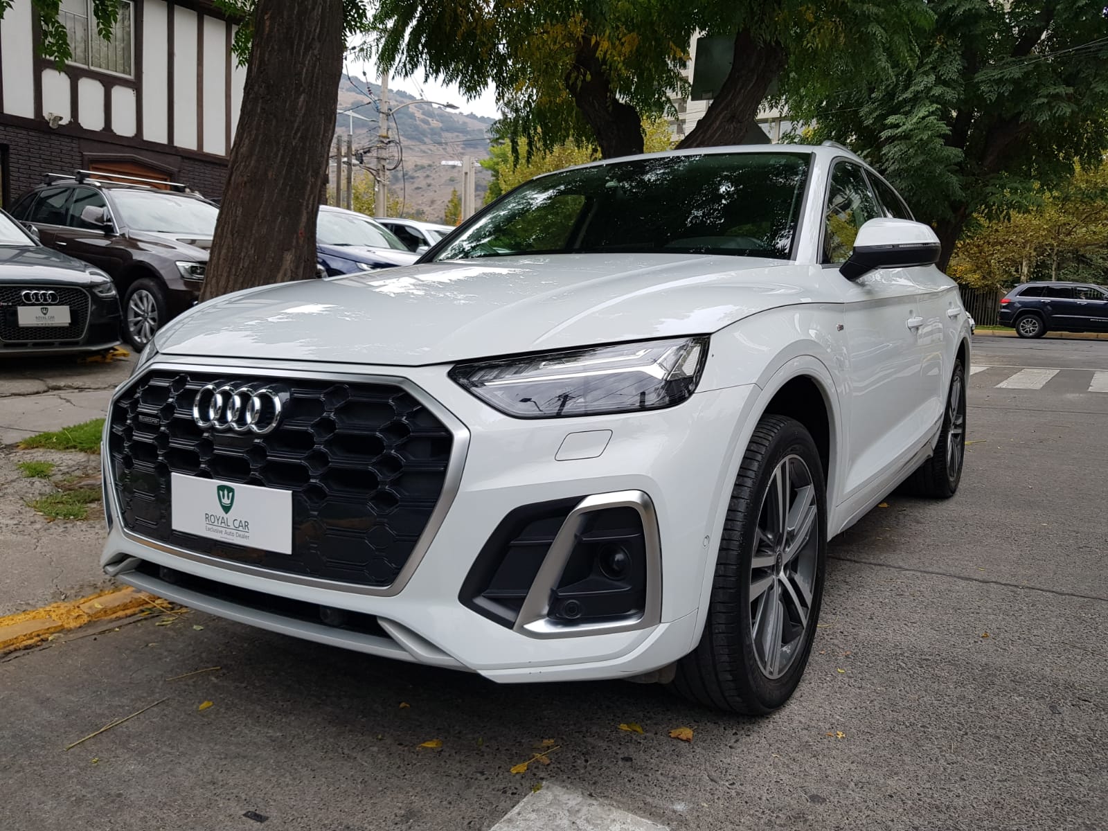 Audi Q5 45 TFSI Sport Quattro S-Line | Royal Car